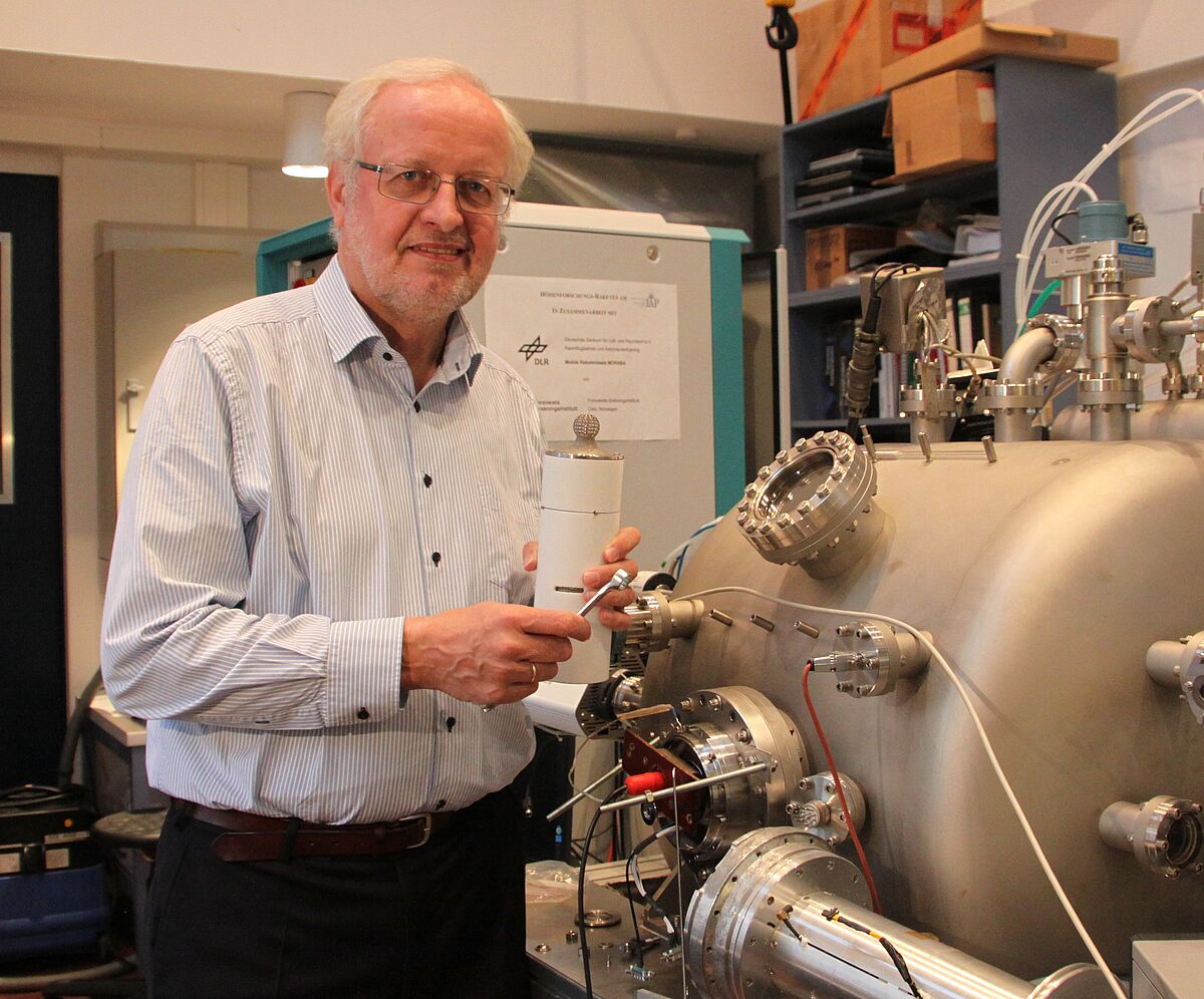 Das Institut für Physik gratuliert Professor Franz-Joseph Lübken ...